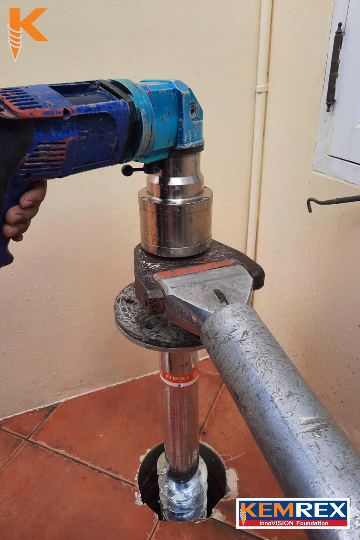 รับติดตั้งฐานรากเข็มเหล็ก:HSBkemrex