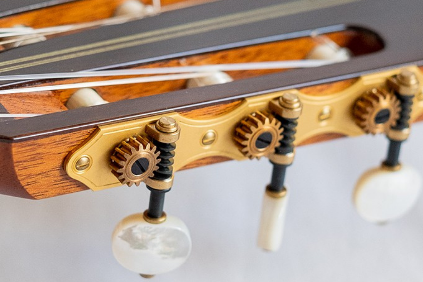 Hermann Hauser III 2015 กีตาร์คลาสสิก ระดับ High-End