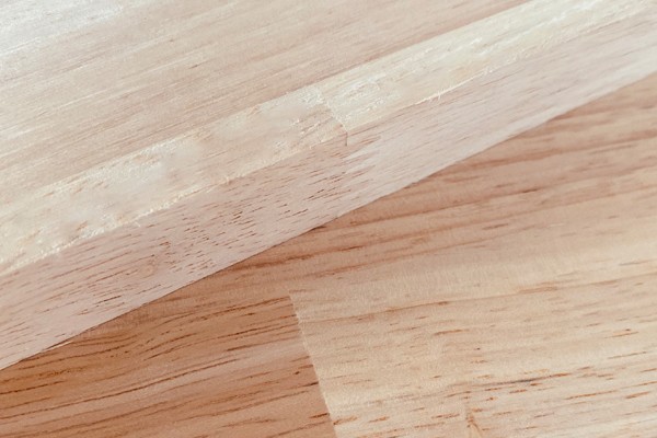 Hardwood (Rubber wood)