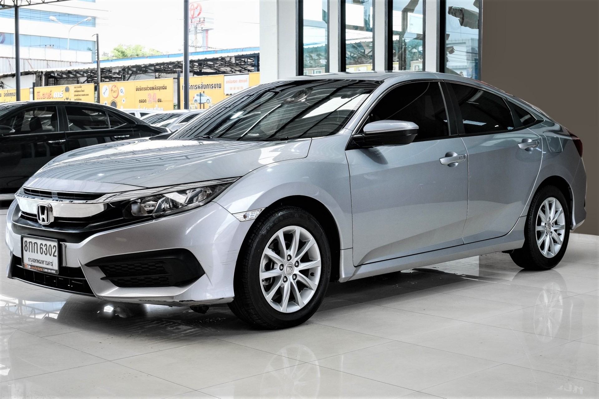 Civic 2018 e store