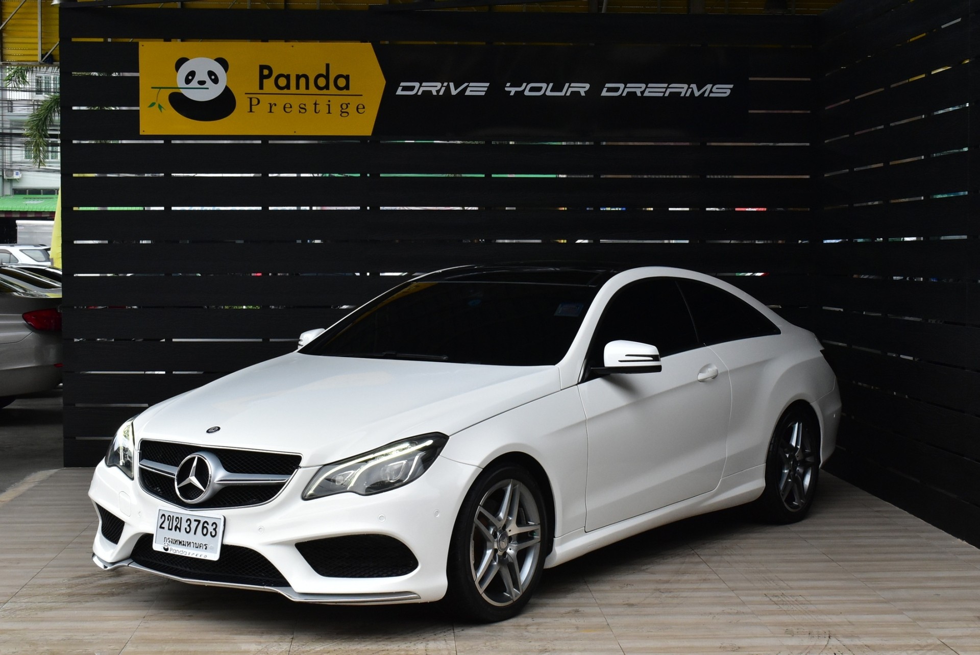 Benz E200 AMG Coupe ( W207 )
