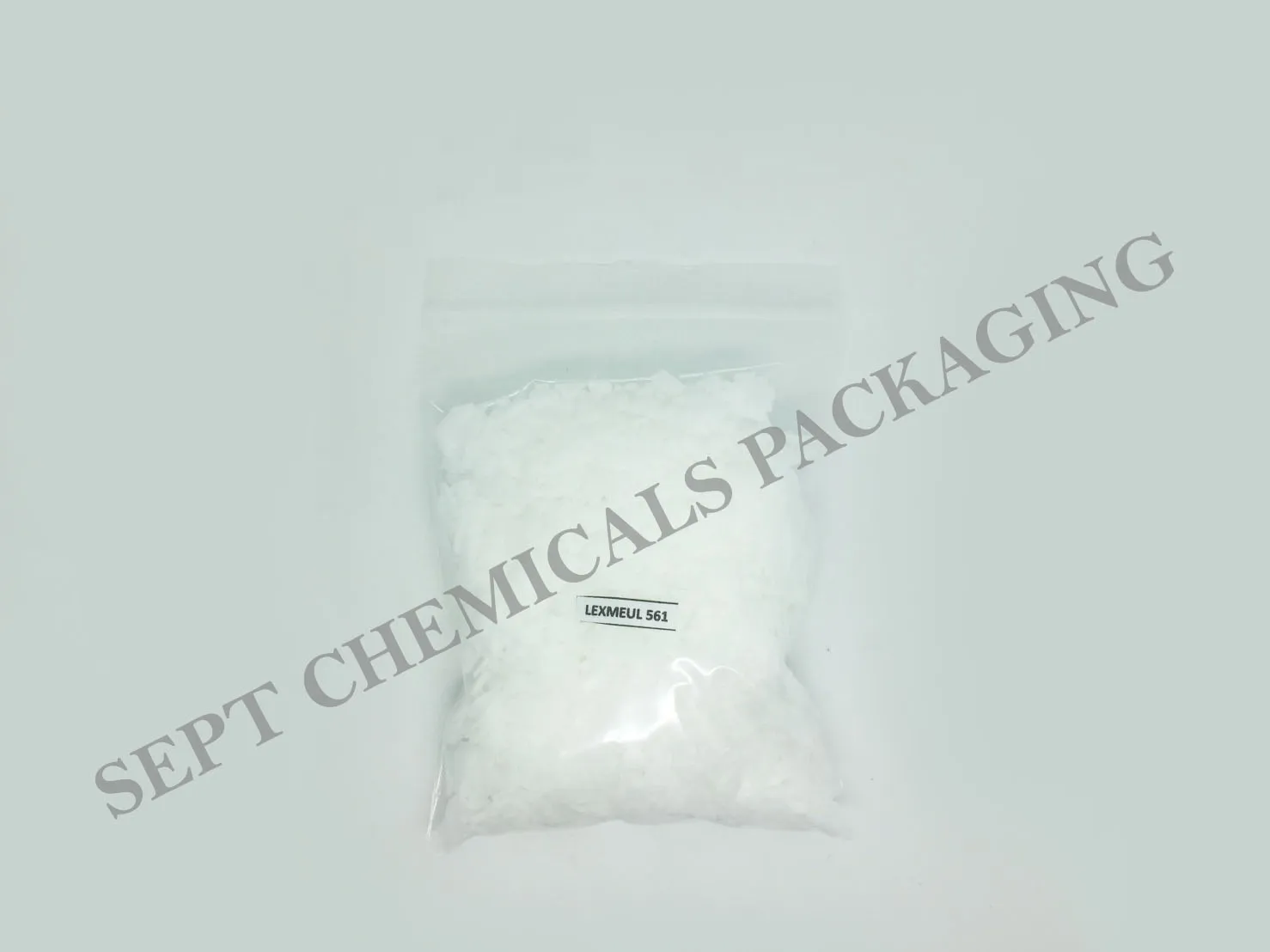 Lexemul 561, Glyceryl Stearate and PEG 100 Stearate)