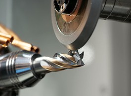 บริการลับคมเครื่องมือ Tools Sharpening/Re-grinding ดอกต๊าปเกลียวทุกรุ่น ...