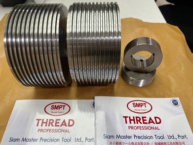 ลูกรีดเกลียว, In-feed/Thru-feed Thread Rolling Die