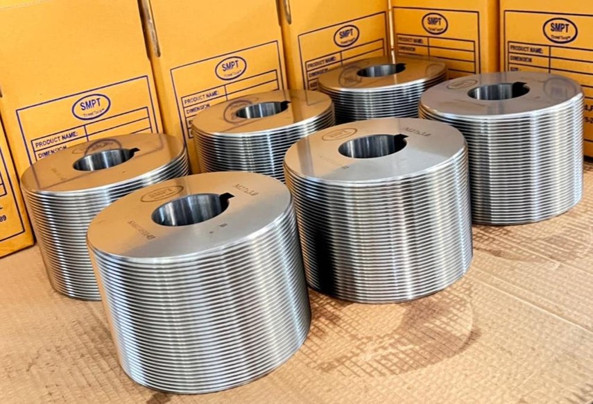 ลูกรีดเกลียว, In-feed/Thru-feed Thread Rolling Die