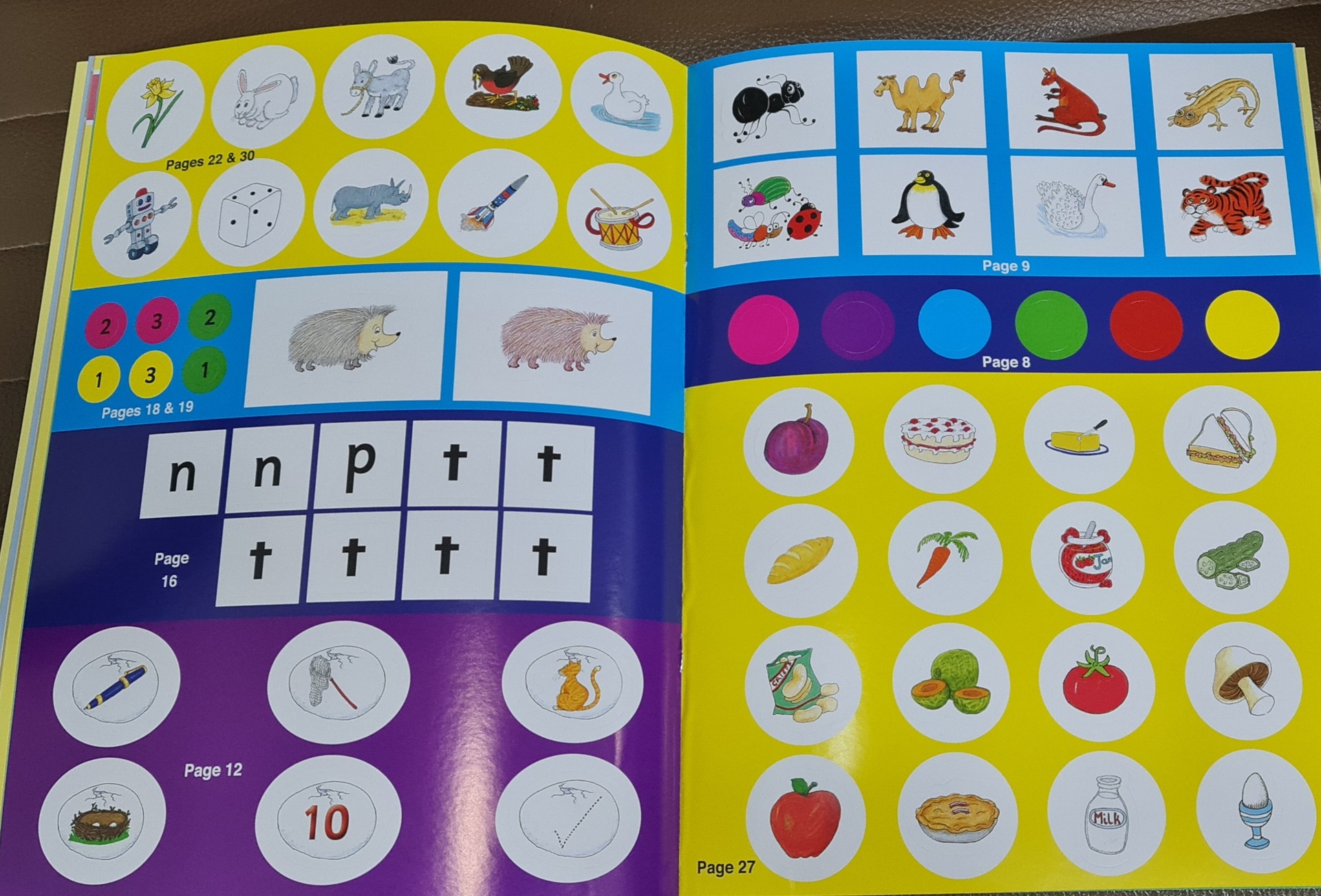 PP Jolly Phonics Activity Book 2: In Print Letters