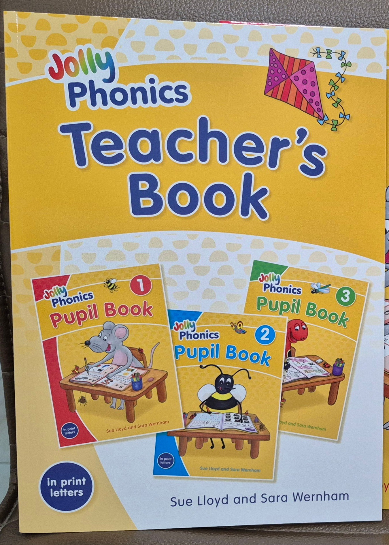 หนังสือ Jolly Phonics ทั้งหมด