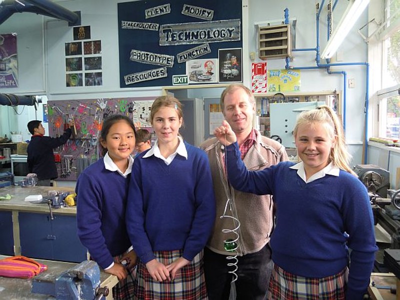 โรงเรียนระดับมัธยมศึกษาตอนต้นของประเทศนิวซีแลนด์ - Cobham Intermediate ...