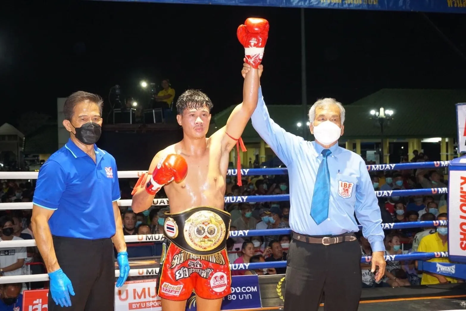 แชมป์โลกรุ่นเวลเตอร์เวท