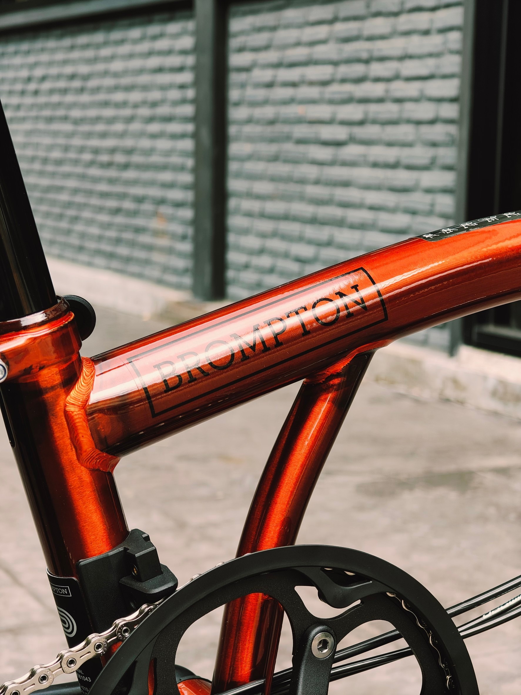 P line M12R Flame Lacquer