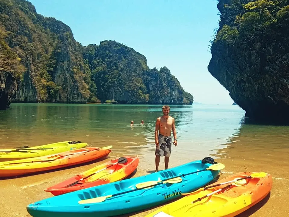 Program Sea Cave Kayaking&Mangrove (Half Day)