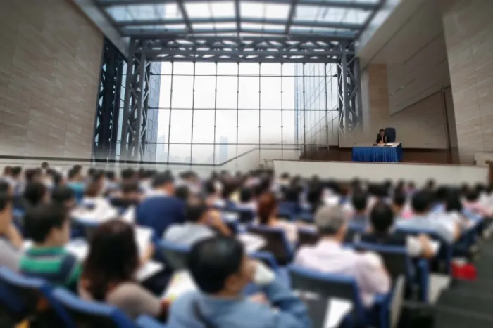 ความเป็นมาของหลักสูตรอย่างย่อ