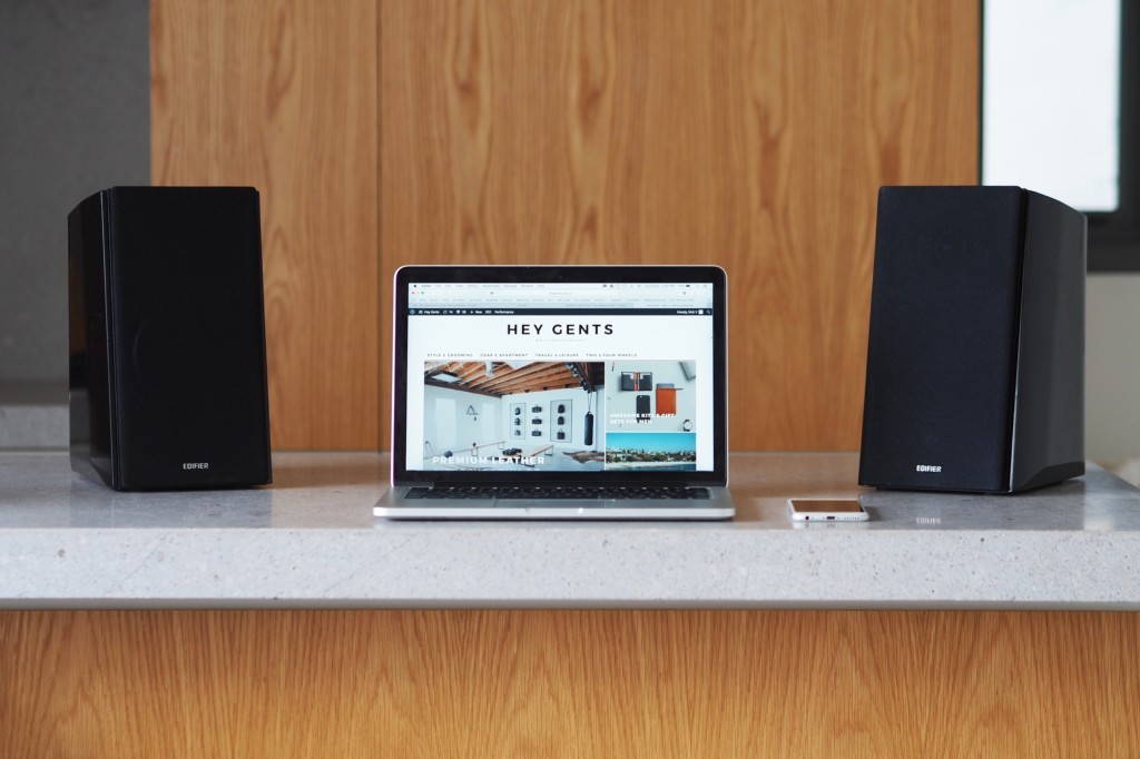 FUNCTION MEET STYLE : EDIFIER R2000DB REVIEW (แปล)