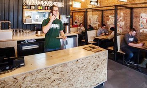 10 ไอเดียกับวัสดุยอดฮิต ไม้อัด OSB ตกแต่งร้าน CAFÉ แบบ LOFT STYLE