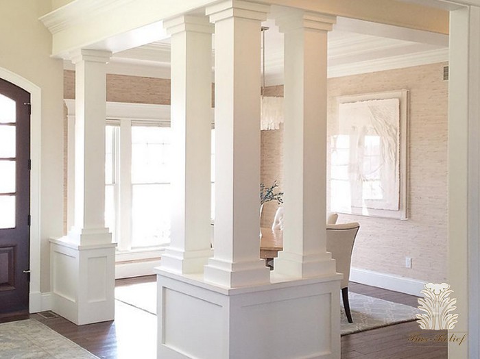 Bas relief mouldings - Column