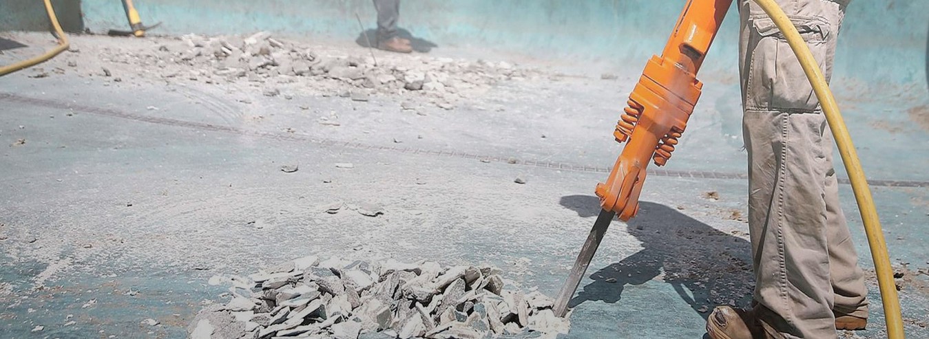 Hand-held Pneumatic Breaker