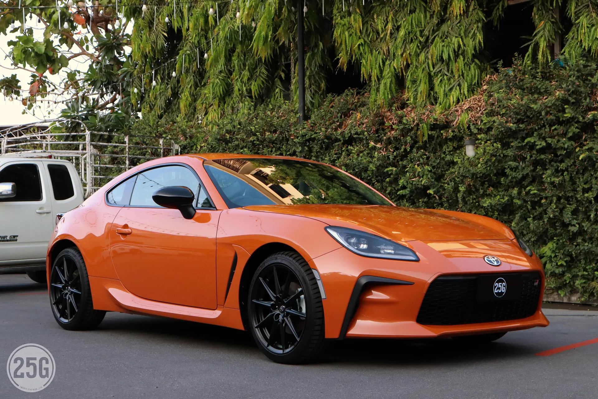 2023 Toyota GR86 RZ "10th Anniversary" (JDM)