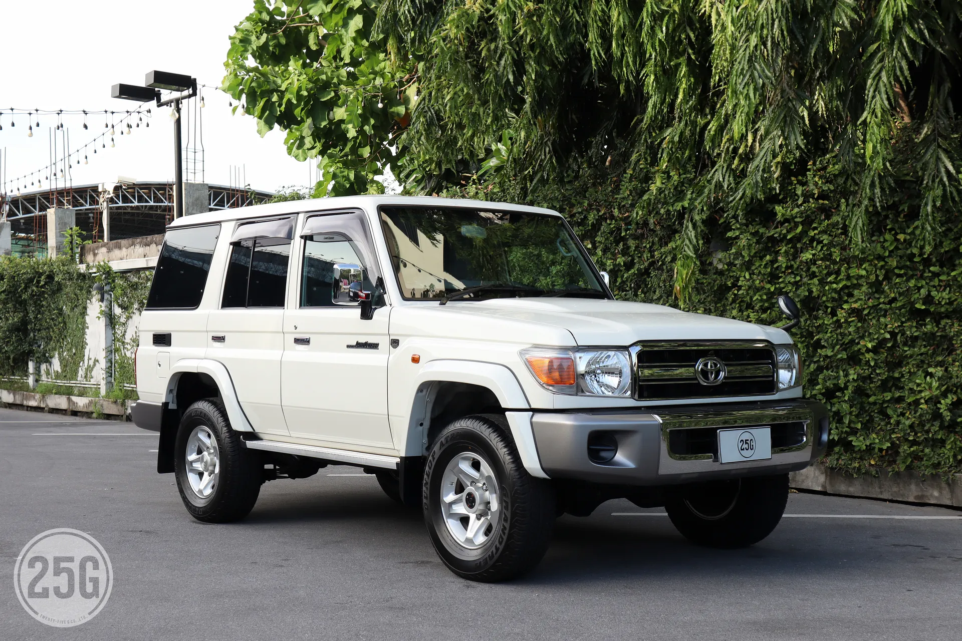 2015 Toyota Land Cruiser 70 Wagon series 30th Anniversary