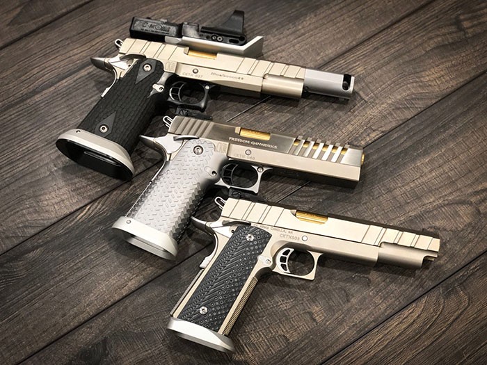 Handguns ปืนสั้น