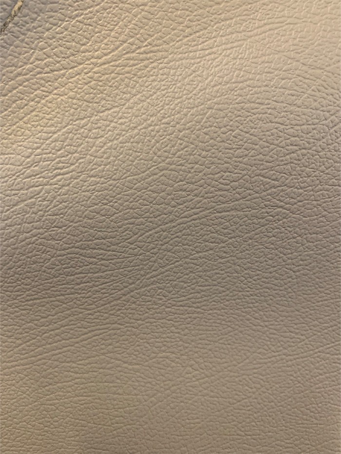 หนังวัวแท้ (Genuine leather)