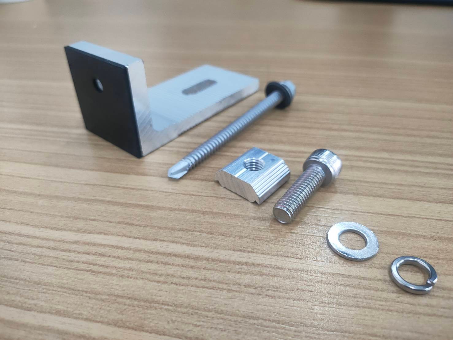 Tin Roof L-feet #1 ฮุกสำหรับหลังคาเมทัลชีท สำหรับแปไม้