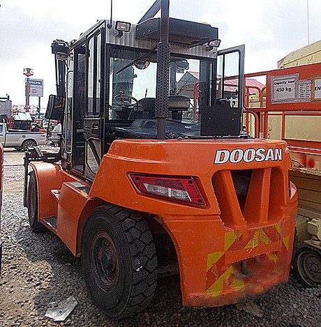 DOOSAN D70S - 7