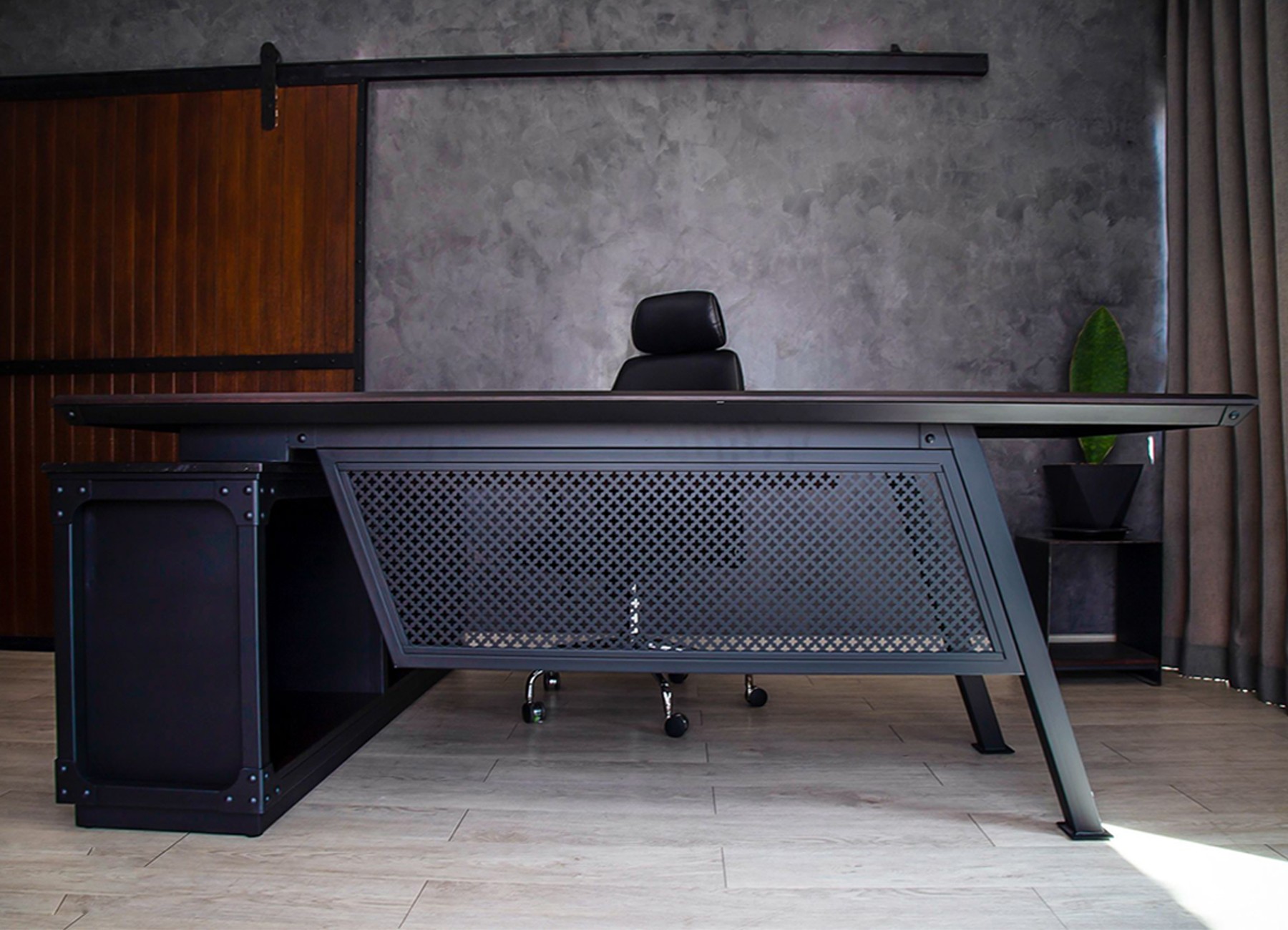 "Ciaca" Industrial Table