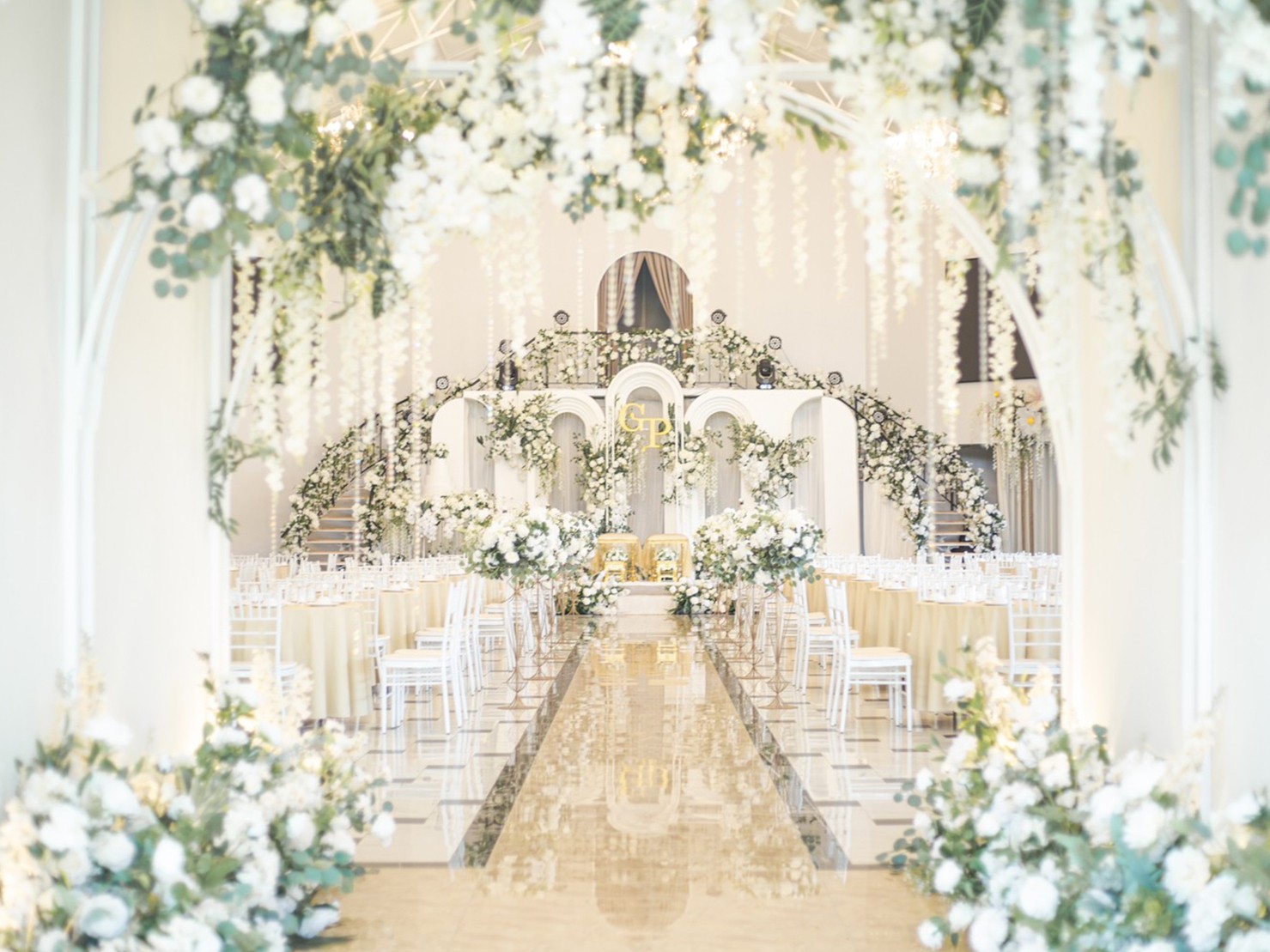 เลอ เลิฟ ฮอล