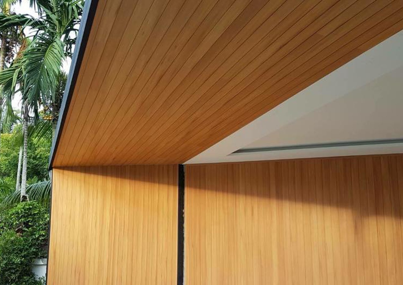 SOFFIT/CLAD