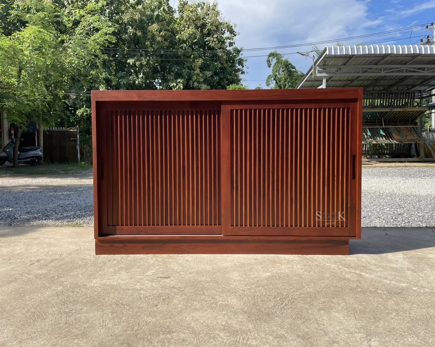 CA172 เคาน์เตอร์โมเดร์นบานซี่สไลด์ (สีสัก)