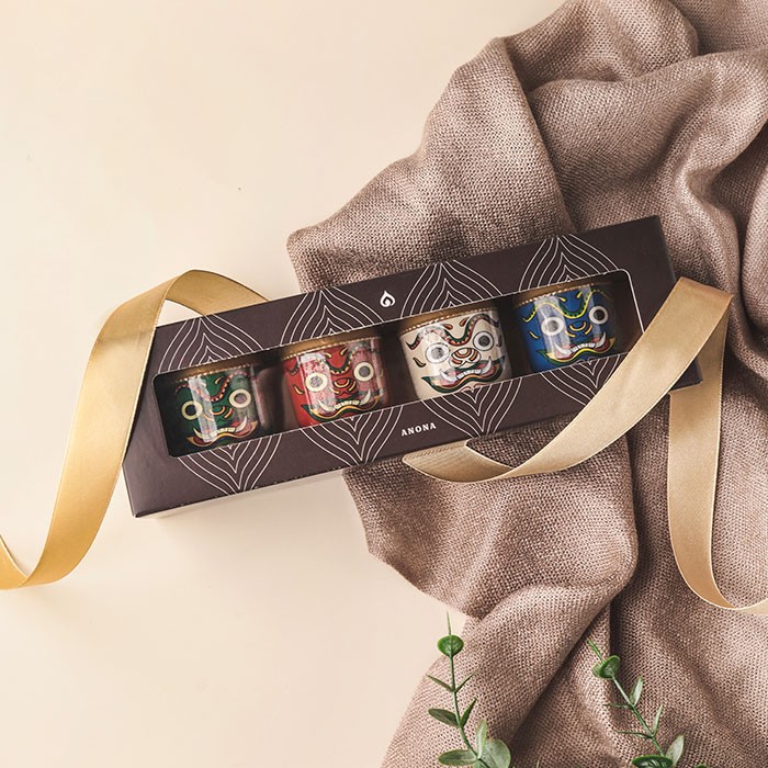 PREMIUM GIFT SET OF THAI HERBAL AROMA เซตสมุนไพรหอมระเหยคละ 4 กลิ่น