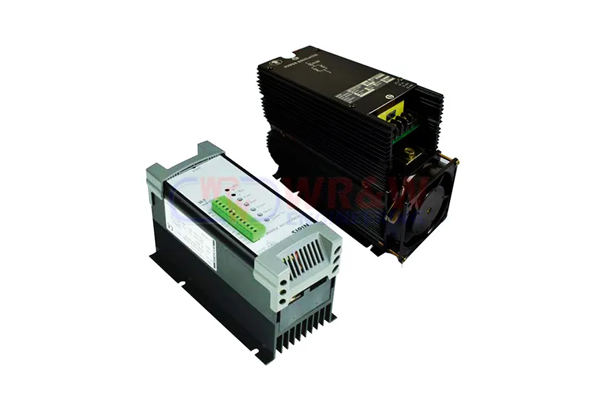 SSR (Solid State Relay)