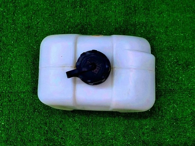 TREETOOLS ถังน้ำมัน รุ่น 411 (ถัง ฝาปิด) ใช้ได้กับรุ่น RBC 411 ทุกรุ่น