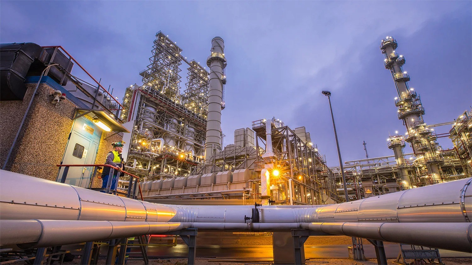 ผลิตและจำหน่ายเม็ดพลาสติกรีไซเคิลและเม็ดพลาสติกเกรด A