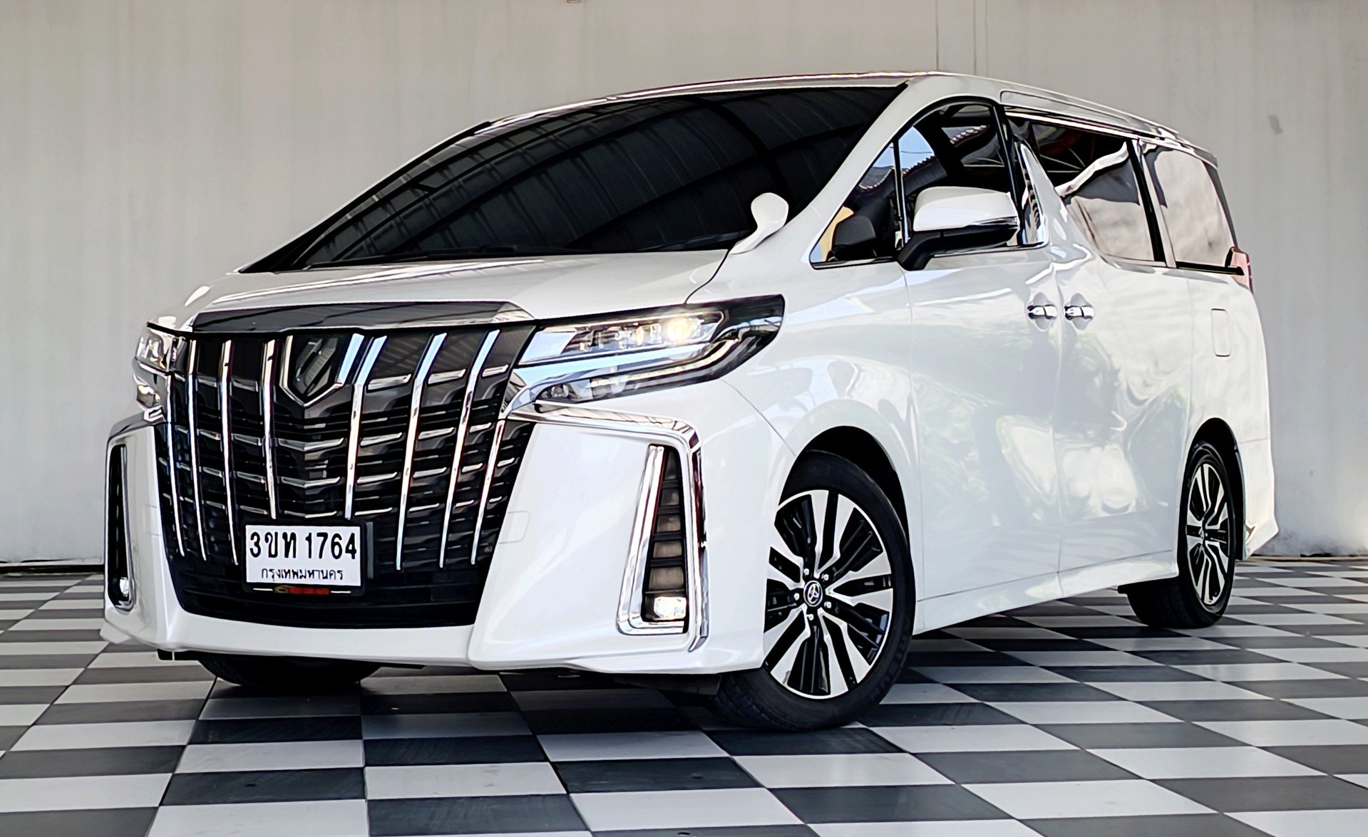 TOYOTA ALPHARD 2.5 SC PACKAGE ปี 2019/2020 ( 3 ขท 1764 )