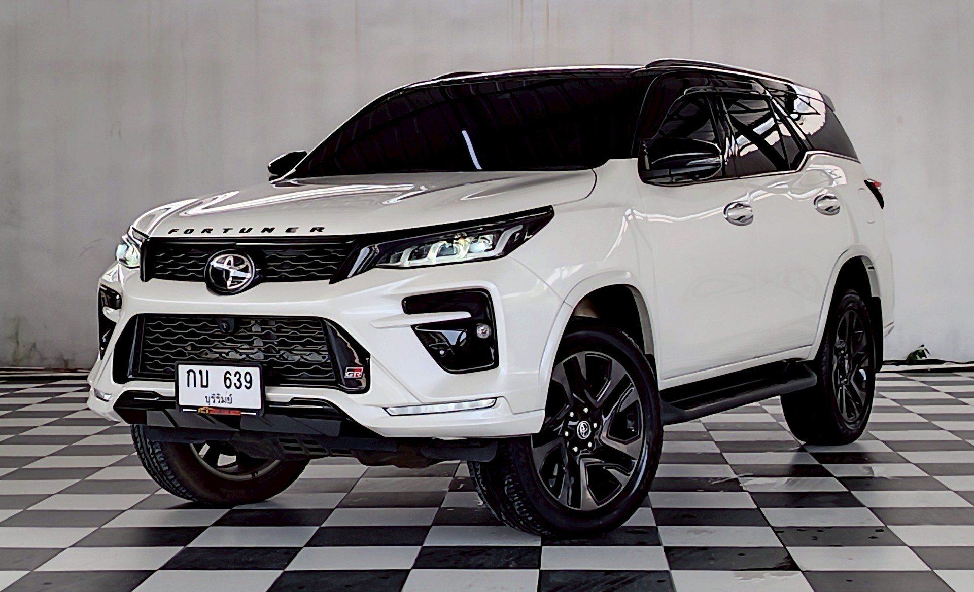 TOYOTA LEGENDER 2.8 V.4WD.GR SPORT ปี2021 ( กบ 639 )